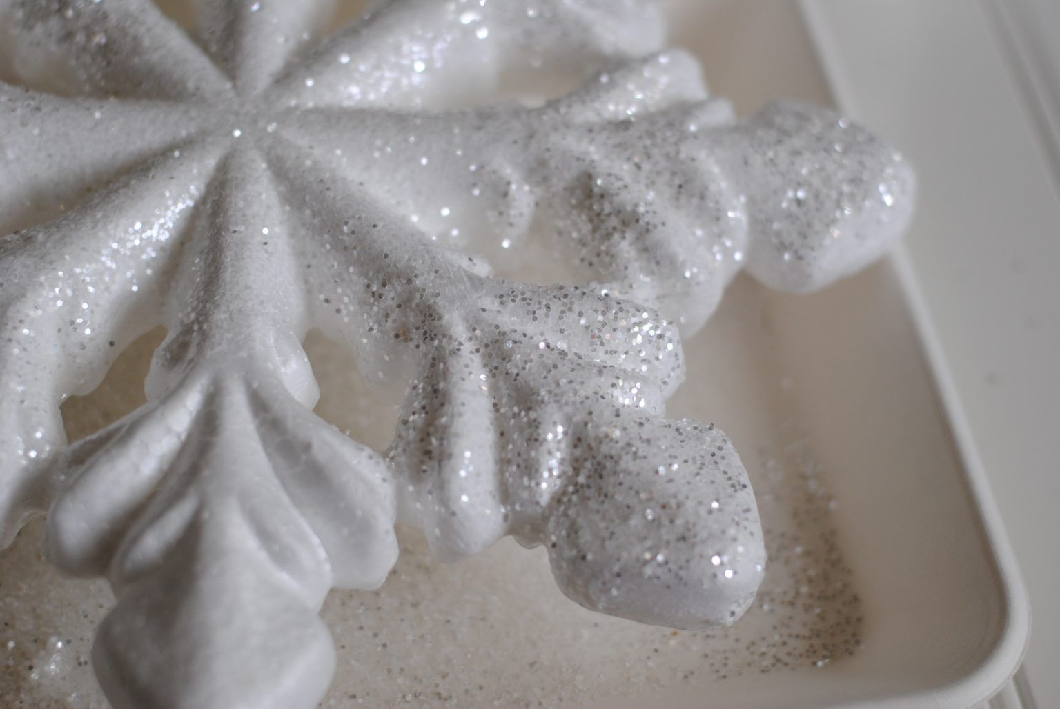 Glittery Snowflake – REASONS TO SKIP THE HOUSEWORK